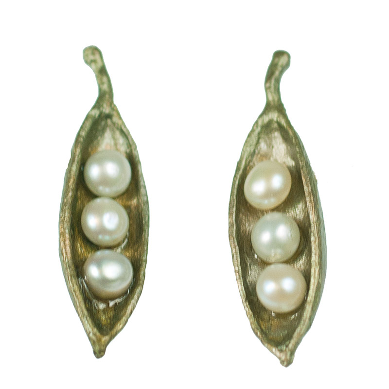 Petite Pea Pod Post Earrings with Three Pearl Peas