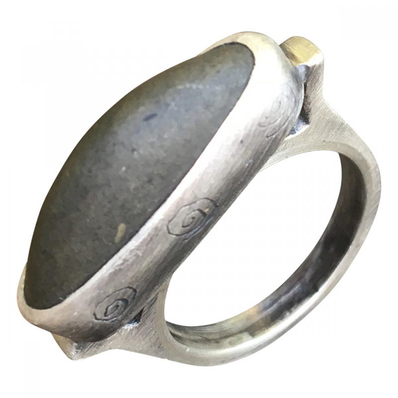 Black River Stone Raised Edge Ring